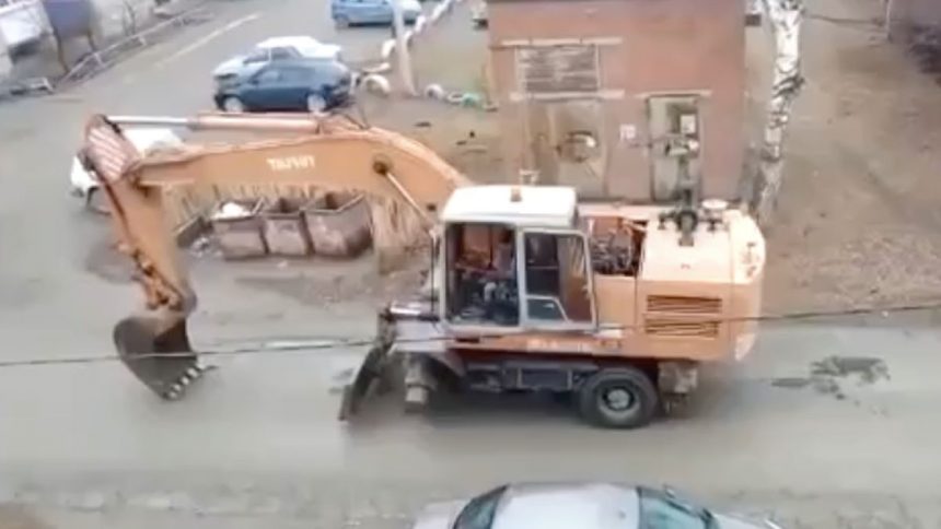 На багеристот му испаднало едното тркало, па реши да си отиде „пешки ...